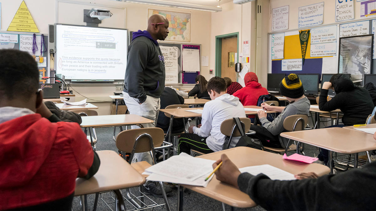 Innovative partnership creates urban teaching residency program in ...